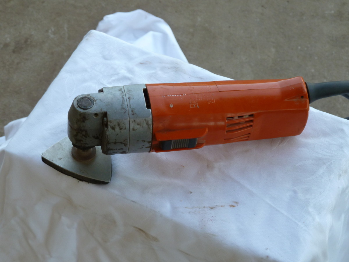 Triangle / Corner Sander | Belgrove Hire