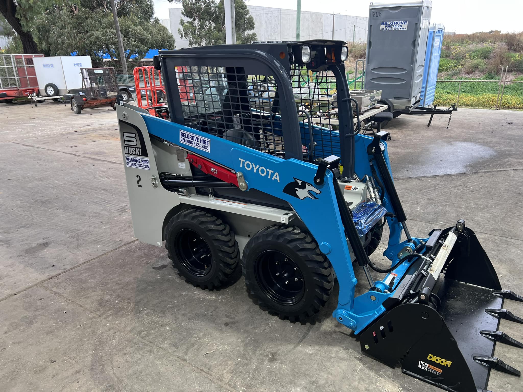 Mini loader hire Torquay - Belgrove Hire
